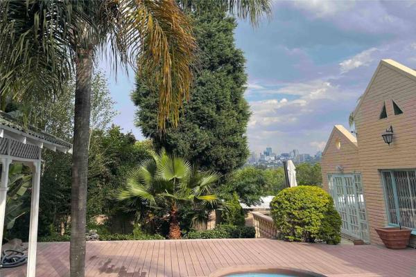 Stunning Stay In Sandton - Back Up Power & View - Randburg