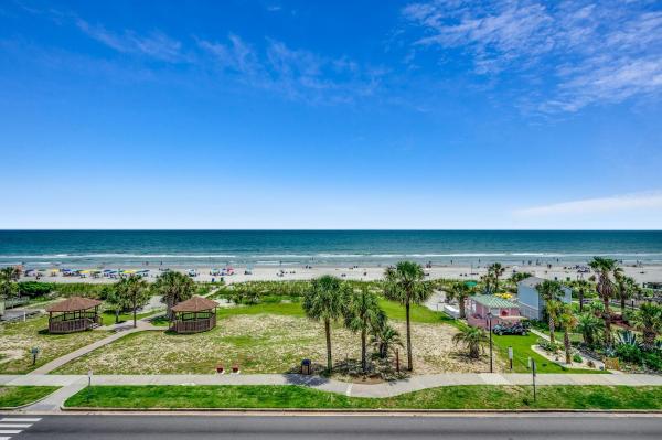 Oceanfront, Two Story W/ Two Oceanfront Balconies! - Myrtle Beach, SC