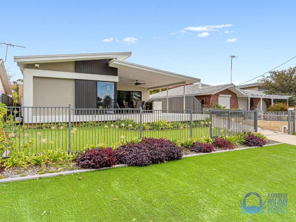 Water Lovers Haven In Mandurah - Perth