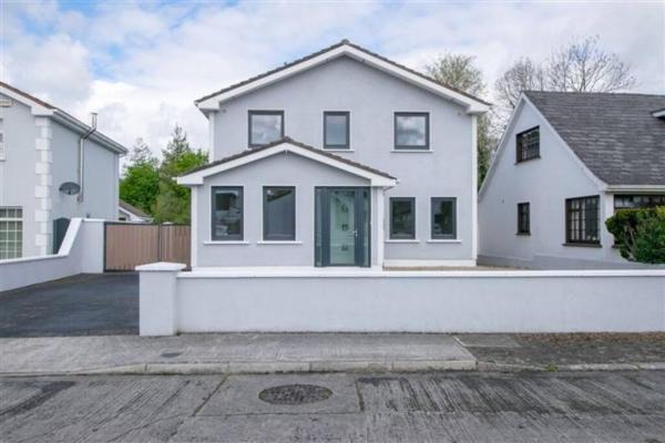 Entire Home In The Heart Of Mullingar - Mullingar