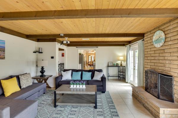 Sprawling California Ranch House With Courtyard! - Temecula, CA