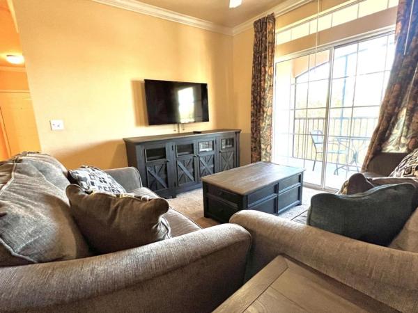 2 Bed 2 Bath Condo In Tuscana Resort Home - Davenport, FL