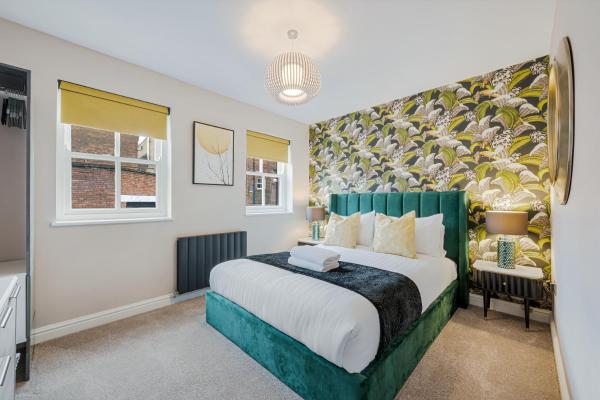 Host & Stay - The Pilgrim Coach Houses - Guernsey