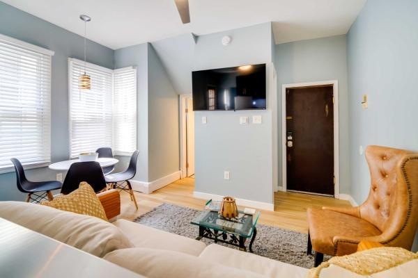 Charming Ocean City Apartment < 1 Mi To Boardwalk! - Ocean City, NJ