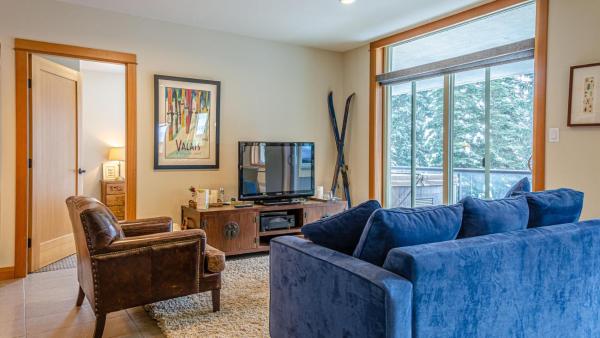 Kookaburra Lodge #303 By Bear Country - Sun Peaks