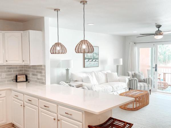 Sand Buckets Unit B, Ocean View Beach Townhouse - Mexico Beach, FL