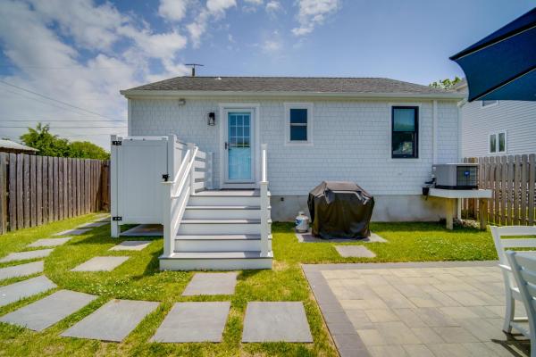 Beautiful Cape May Cottage Walk To Beach And Mall! - Cape May, NJ