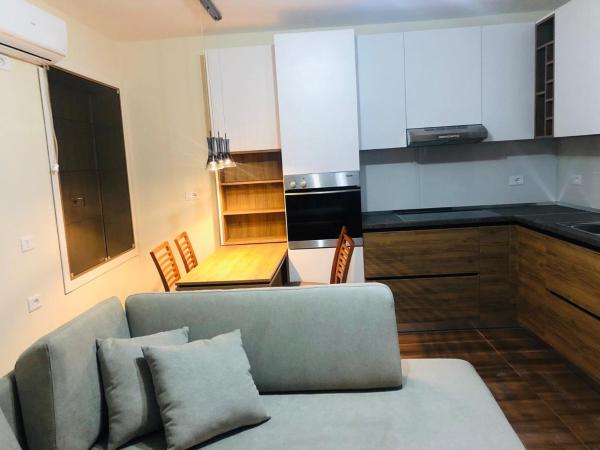 Sea & Mountain Lukove Apartment - Borsh