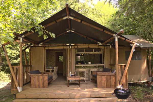 Luxury Safari Tent With Hot Tub In Ancient Woodland - Herefordshire