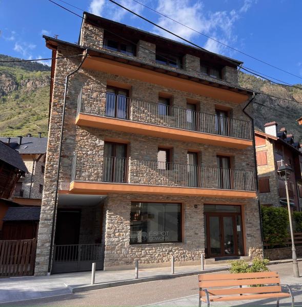 Espot Cowork & Apartments - L'amfitriona - Espot
