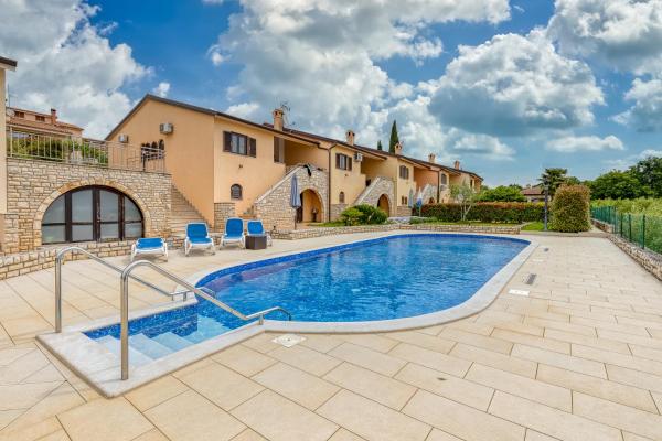 Pool House Kristina Near Poreč - Happy Rentals - Novigrad