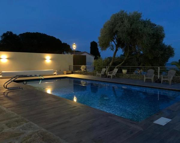 Hotel Cyrnea - Brando