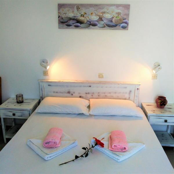 Dolphin Rooms - Antiparos