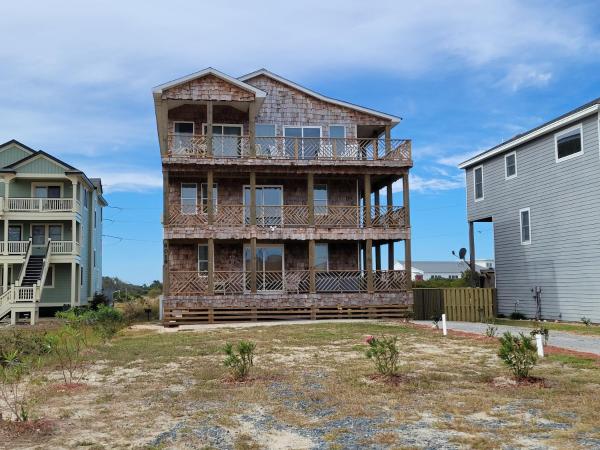 8018 Beach Rd, Semi-oceanfront, Pool/hot Tub - Holden Street, NC