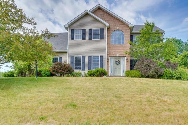 Expansive Upstate Home With Home Theater! - Schodack Island State Park, Schodack Landing