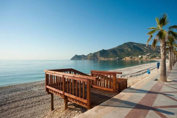 Soleado Apartamento Con Piscina Y Terraza Privada. - Altea