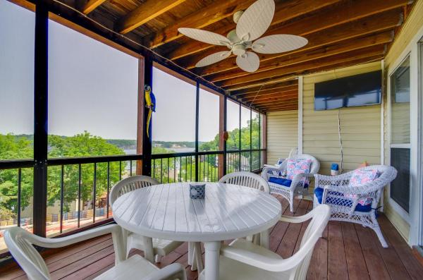 Osage Beach Condo With Private Deck And Lake Views! - Estados Unidos
