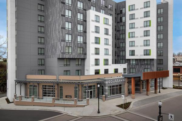 Courtyard By Marriott Nanaimo - Nanaimo