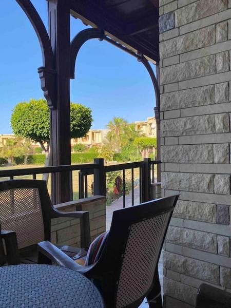 50% Off. 2br , 2br Ground Floor With Pool View, Private Beach Access, Security 24/7 شاليه ٢ غرفه ، ٢ حمام ف الدور الارضي قدام جنينه و حمام السباحه مباشره ، شاطيء خاص بالقرية و أمن ٢٤ ساعه و مسجد خاص - Egypt