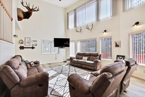 Cascade Cabin Mountain Getaway With Private Beach - Cascade, ID