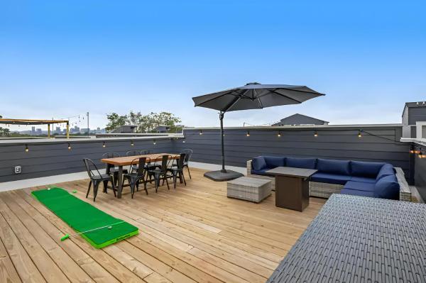 Rooftop Skyline View - Karaoke Stage - 4 Bedroom - Nashville