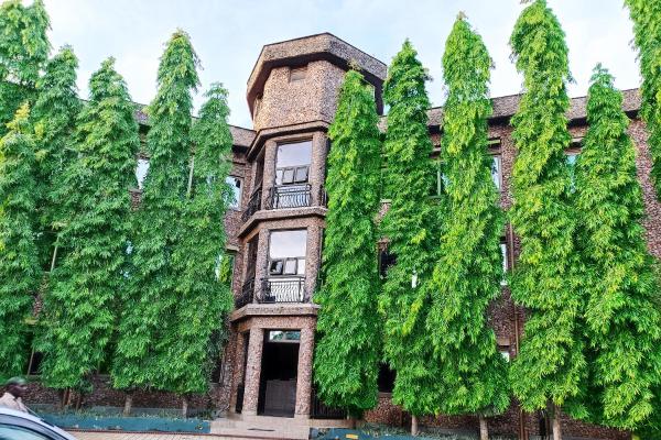 Discovery Courts Hotel - Uganda