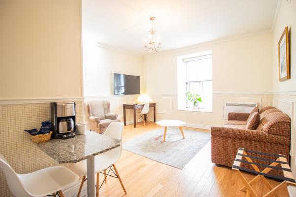 Parc Suites Hotel - Montreal