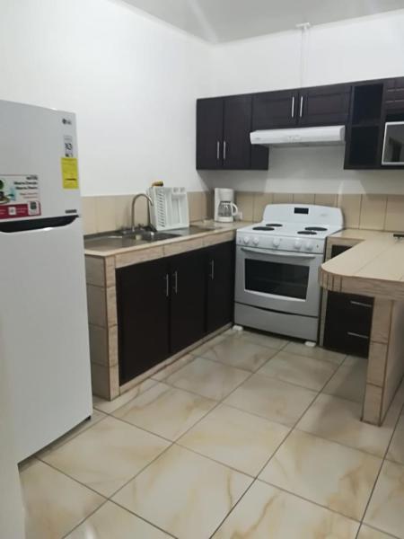 Apartamento Lopez Y Azofeifa - Limon