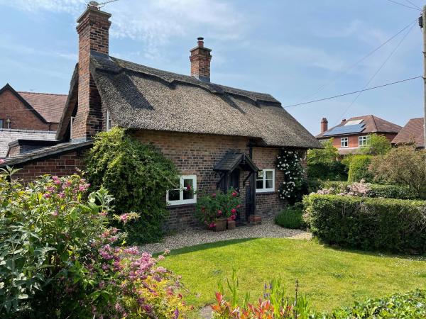 Chapel Cottage - Tarporley