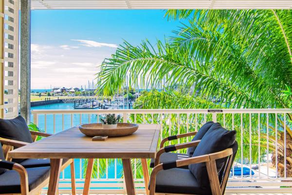 Airlie Marina Views Escape - Airlie Beach