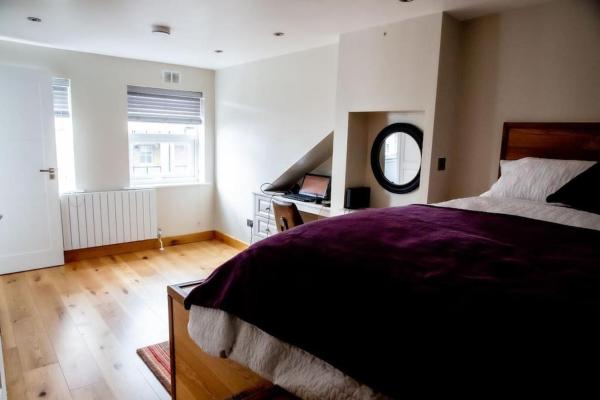 Airy, 3 Bedrooms, Ensuite , Central London Flat - Croydon