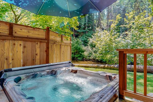 Tahuya River Lodge - Whole Property - Hoodsport, WA