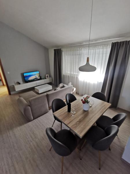 Apartments Rhopal - Rab