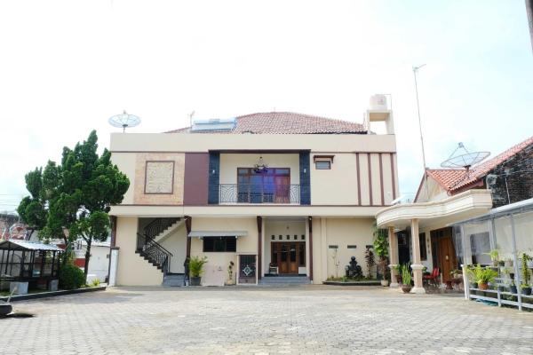 Homestay Griya Kinasih Syariah Pati Mitra Reddoorz - Pati