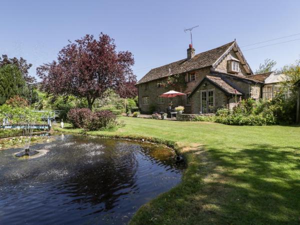 Lower Court Byre - Shropshire