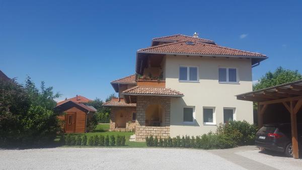 Mediterrania Apartment - Keszthely