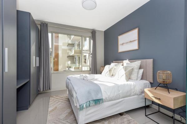 Tyrwhitt Stylish Apartment Rosebank - Johannesburg
