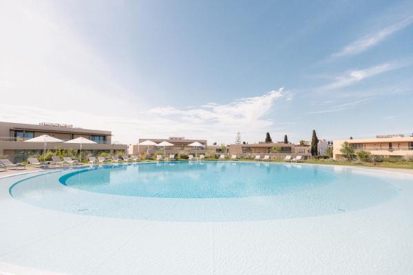 2 Bedroom Apartment In Porches - Portimão