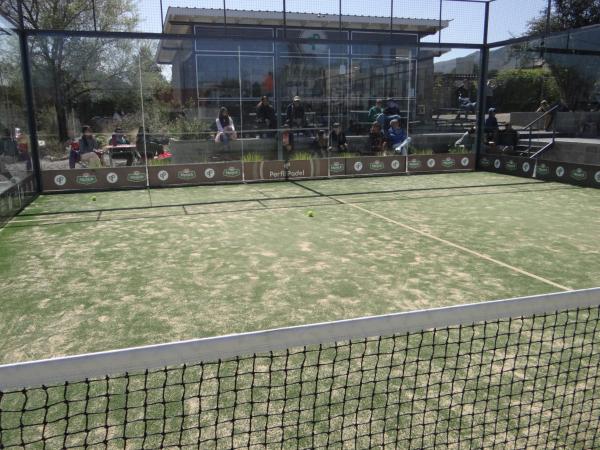 El Algarrobo Escondido Canchas De Pádel Y Bosque Serrano - La Falda