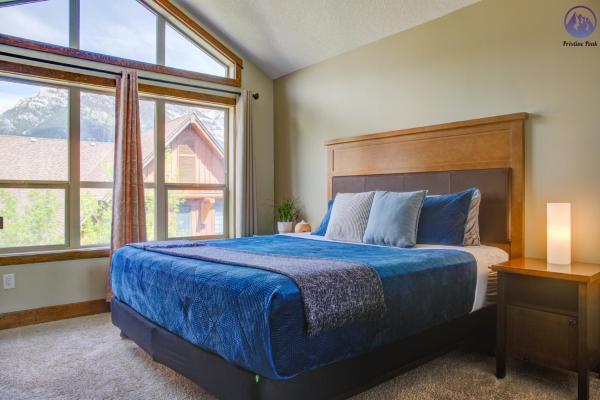 Fire Mountain Two Bedroom Condo - Canmore