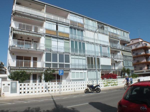 Apartamento Cerca De La Playa Con Terraza Y Parking En Roses, Costa Brava - Es-204-55 - Roses