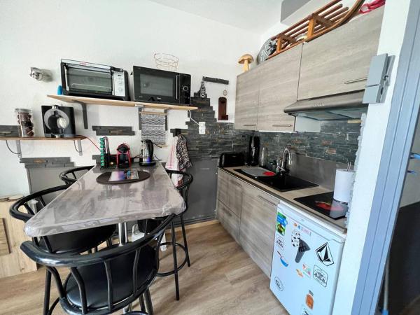 Studio Cabine Au Centre Des Angles Avec Balcon, Casier à Skis, Et Kitchenette ÉQuipée - Fr-1-593-86 - Les Angles