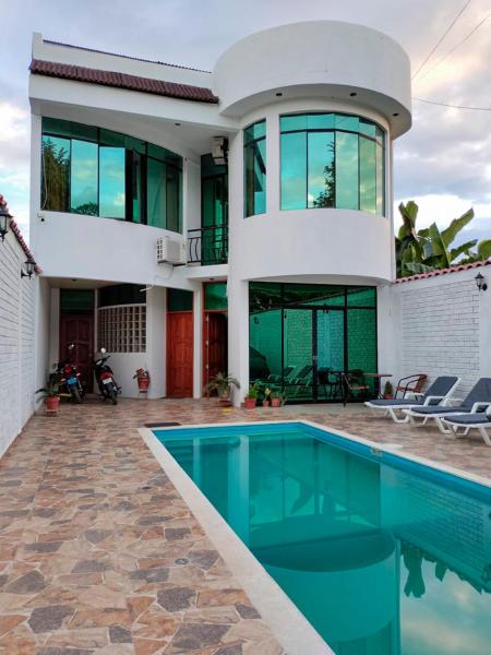 Alojamiento Familiar Villa Palmeras - San Martín, Peru