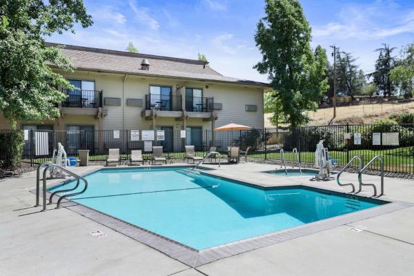 Best Western Plus Sonora Oaks Hotel And Conference Center - Sonora, CA