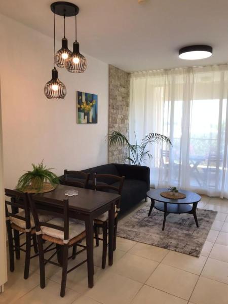 Daissy House - דירה פרטית בנאות גולף - Israel