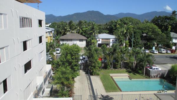 Edge Apartments Cairns - Cairns