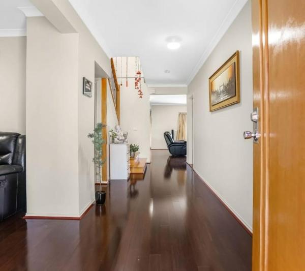 Deluxe Double Room With Private Shower - Point Cook