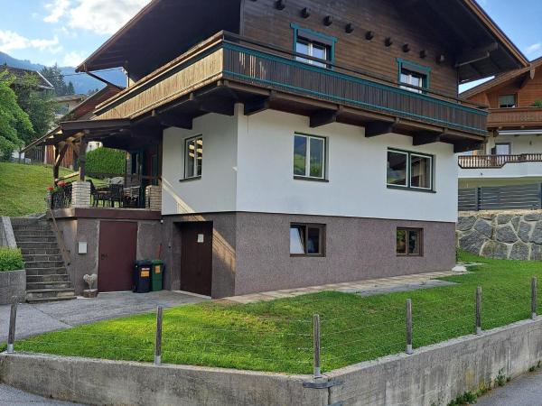 Chalet In Fügen Near Spieljochbahn - Zillertal