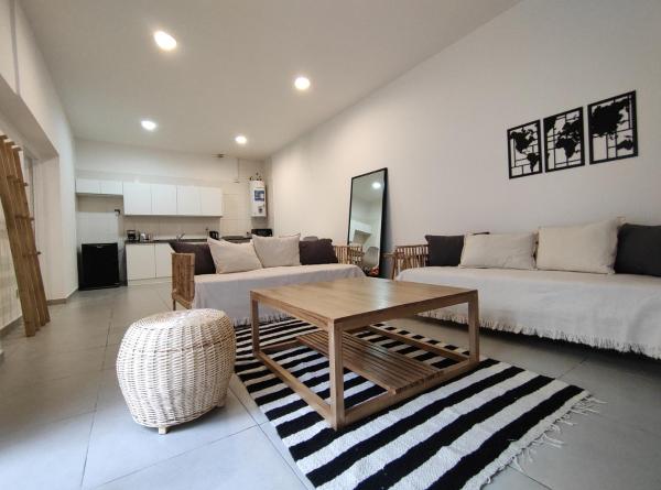 Moderno Ph Con Patio En Chacarita A 3 Minutos De Palermo Y 2 Cuadras Del Movistar Arena Y Art Media - San Martin, Argentina