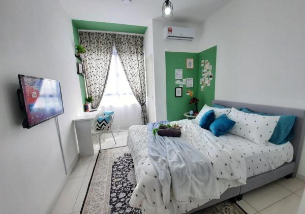 Horizon Suites Near Klia Free Wi-fi Netflix (Green) - Dengkil